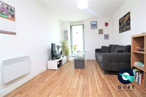 1 bed flat to rent in Michigan Point Tower, 9 Michigan Avenue, Media ...