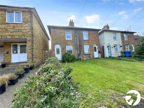 2 bed terraced house to rent in Key Street, Sittingbourne ME10, £1,150 ...