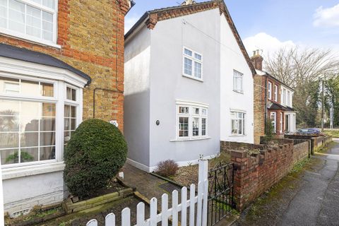 2 bed semi-detached house for sale in Bremer Road, Staines-Upon-Thames ...