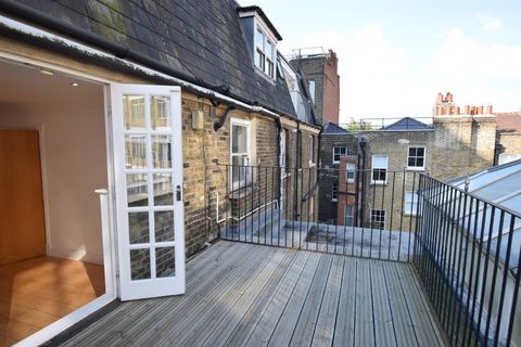 Holborn WC1V, 2 bed flat to rent, £2,750 pcm - Zoopla