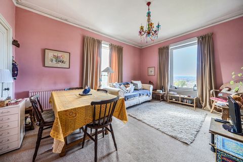 Grange Hill, London SE25, 4 bed flat for sale, £525,000 - Zoopla