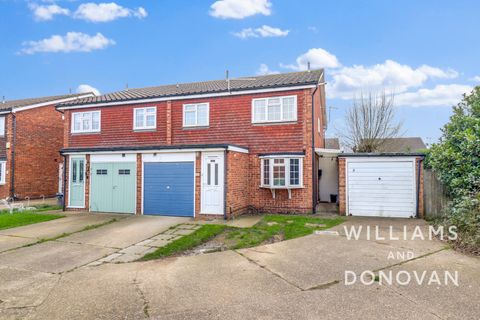 3 bed maisonette for sale in Patterdale, Benfleet SS7, £265,000 - Zoopla