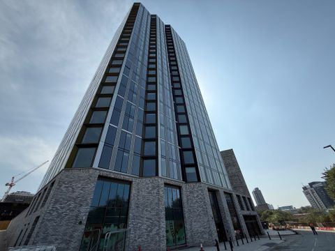 Dantzic Street, Manchester M4, 1 bed property to rent, £1,400 pcm - Zoopla