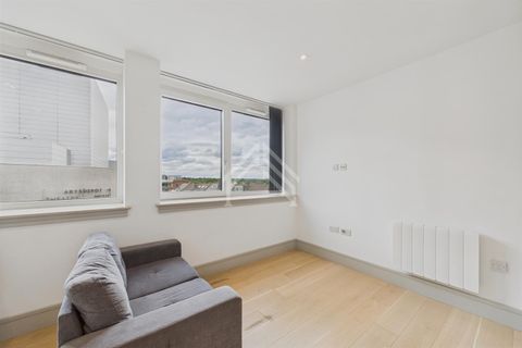 Mercantile House, Uxbridge UB8, Studio to rent, £1,200 pcm - Zoopla