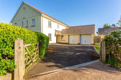 Fremington, Devon, Barnstaple EX31, 5 bed detached house for sale, £ ...