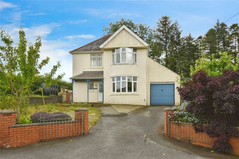 New Inn, Pencader, Dyfed SA39, 3 bed detached house for sale, £275,000 ...