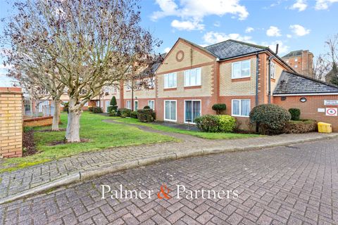 Exeter Drive, Colchester, Essex CO1, 1 bed flat for sale, £87,500 - Zoopla