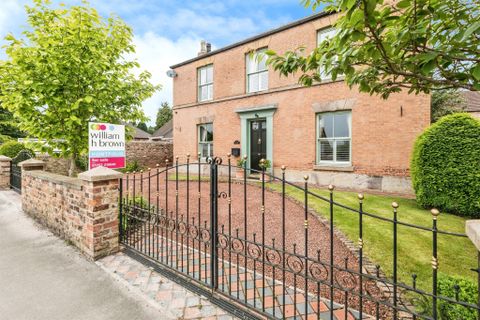 5 bed detached house for sale in High Street, West Cowick, Goole DN14 ...