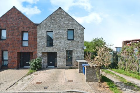 3 bed end terrace house for sale in Northview Avenue, Tilbury, Essex ...