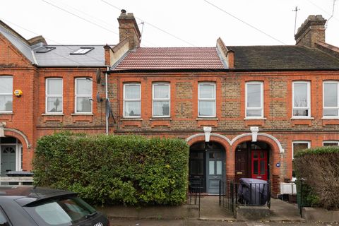 2 bed maisonette for sale in Mersey Road, London E17, £475,000 - Zoopla