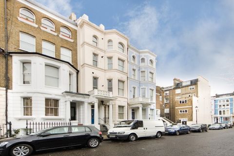 1 bed flat to rent in Powis Square, Notting Hill W11, £1,733 pcm - Zoopla