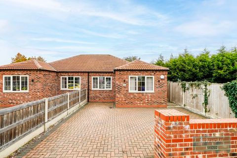 Back Lane, Stainforth, Doncaster DN7, 2 bed semi-detached bungalow for ...