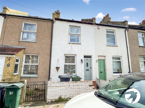 2 bed terraced house for sale in Howard Road, Dartford, Kent DA1, £280,000 - Zoopla