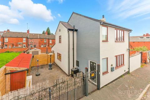 South Street, Hemsworth WF9, 4 bed detached house for sale, £240,000 ...