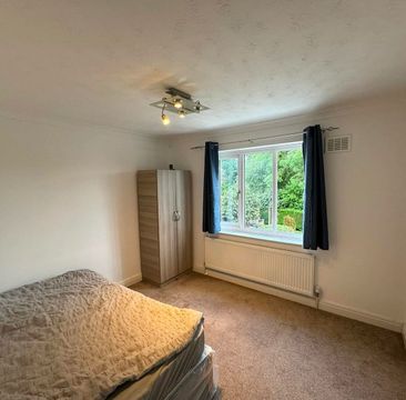 Latimer Close, Pinner HA5, Room to rent, £800 pcm - Zoopla