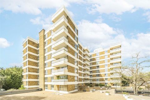 Warwick Drive, London SW15, 2 bed flat for sale, £600,000 - Zoopla