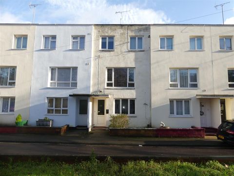 Cossack Green, Southampton SO14, 4 bed town house to rent, £1,500 pcm ...