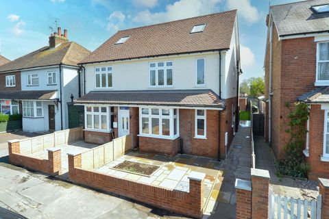 3 bed semi-detached house to rent in Woking Road, Guildford GU1, £3,000 ...