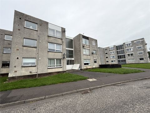 Russell Drive, Ayr KA8, 2 bed flat for sale, £32,500 - Zoopla