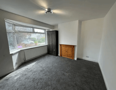 Islay Gardens, Hounslow TW4, 2 bed maisonette to rent, £1,900 pcm - Zoopla