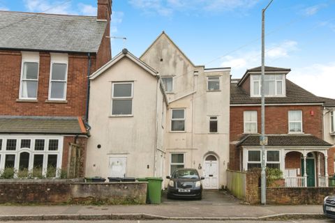 Union Road, Exeter EX4, 3 bed flat for sale, £210,000 - Zoopla