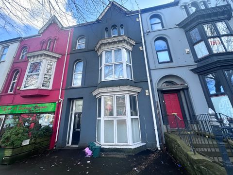 Walter Road, Swansea SA1, 2 bed flat to rent, £750 pcm - Zoopla