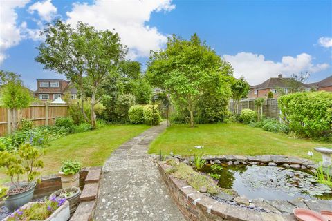 The Shades, Strood, Rochester, Kent ME2, 4 bed detached house for sale ...