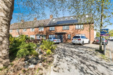 Five Acres, Northgate, Crawley, West Sussex RH10, 8 bed end terrace ...