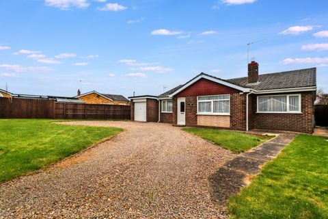 3 bed detached bungalow for sale in Ffolkes Place, Runcton Holme, King ...