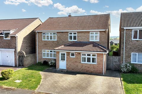 5 bed detached house for sale in Kings Drive, Newmarket CB8, £565,000 ...