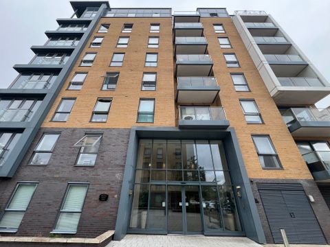 Drake Way, Reading RG2, 1 bed flat to rent, £1,300 pcm - Zoopla
