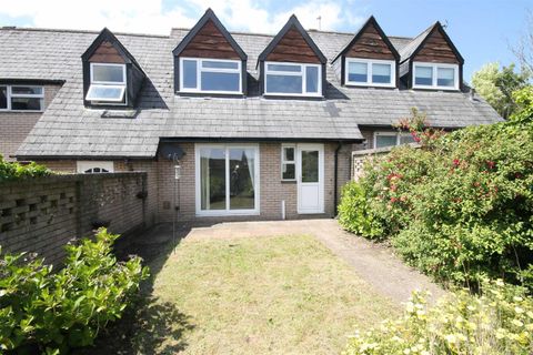 Dewi Court, Llandaff Village CF5, 2 bed terraced house to rent, £1,150 ...