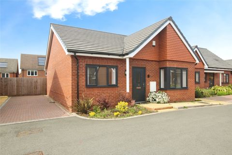 Elizabeth Coxhead Gardens, Hinckley, Leicestershire LE10, 2 bed ...
