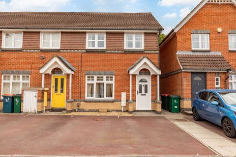 Lulworth Close, Crawley RH11, 3 bed end terrace house for sale, £ ...