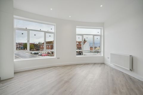 1 bed flat for sale in Flat F Mary Kennedy House, Didcot OX11, £190,000 ...