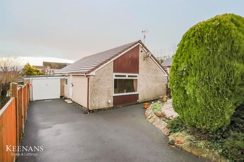 3 bed detached bungalow for sale in Lakeland Close, Billington ...