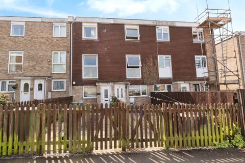 Chiltern Close, Warmley, Bristol BS30, 2 bed maisonette for sale, £ ...