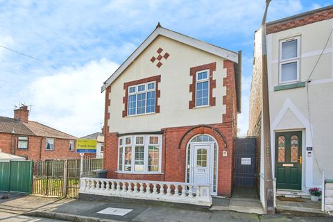 3 bed detached house for sale in Victoria Road, Nottingham ...