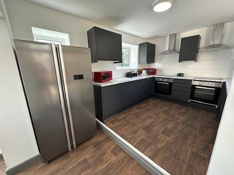 Room to rent in Portland Street, Sutton-In-Ashfield NG17, £560 pcm - Zoopla