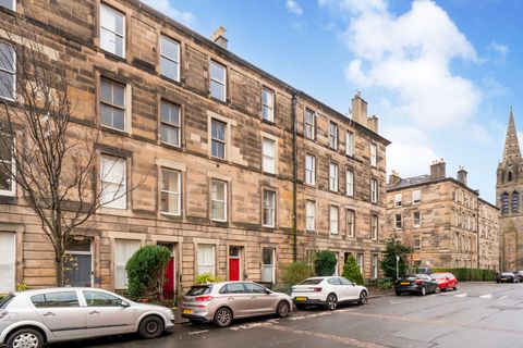 Lutton Place, Edinburgh EH8, 2 bed flat for sale, £199,995 - Zoopla