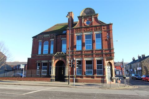 2 bed flat for sale in Chorley New Road, Horwich, Bolton BL6, £120,000 ...