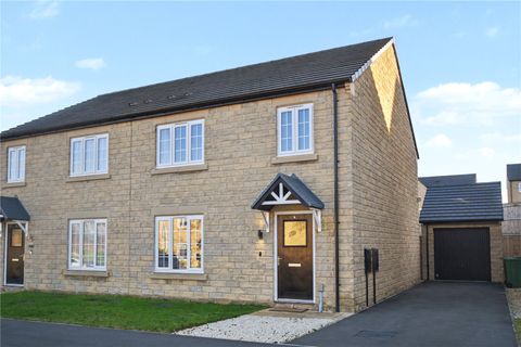 Ramble Crescent, Micklefield, Leeds, West Yorkshire LS25, 4 bed semi ...