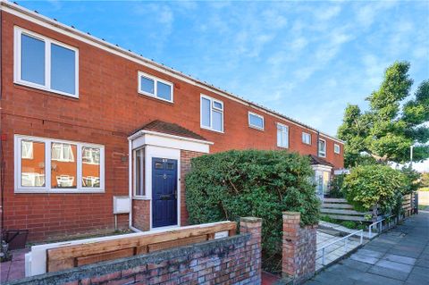 3 bed detached house for sale in St. Rule Street, London SW8, £600,000 ...