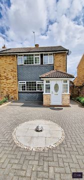 3 bed semi-detached house to rent in Western Way, Basingstoke RG22, £ ...