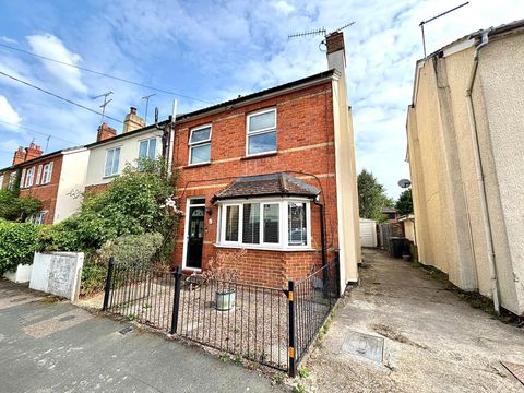Buckhurst Road, Frimley Green, Camberley, Surrey GU16, 3 bed semi ...