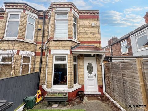 2 bed end terrace house for sale in Lynton Avenue, Perth Street West ...