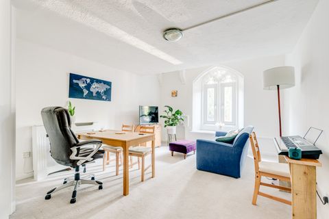 Mayfield Road, Crouch End N8, 2 bed flat for sale, £600,000 - Zoopla