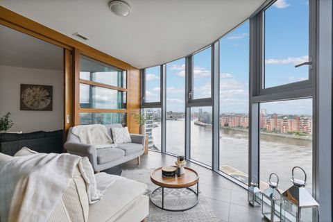 Falcon Wharf, 34 Lombard Road SW11, 2 bed flat for sale, £825,000 - Zoopla
