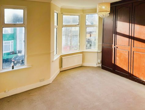 3 bed terraced house to rent in St. Awdrys Road, Barking IG11, £2,400 pcm - Zoopla