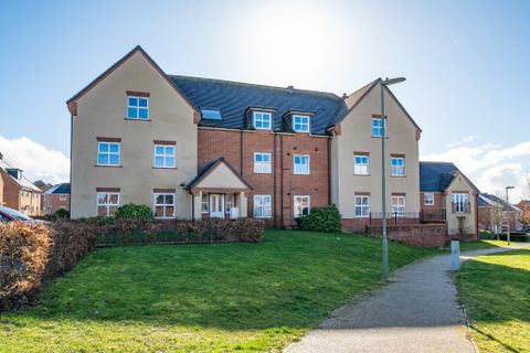 2 bed flat for sale in Spindle Close, Andover SP11, £160,000 - Zoopla